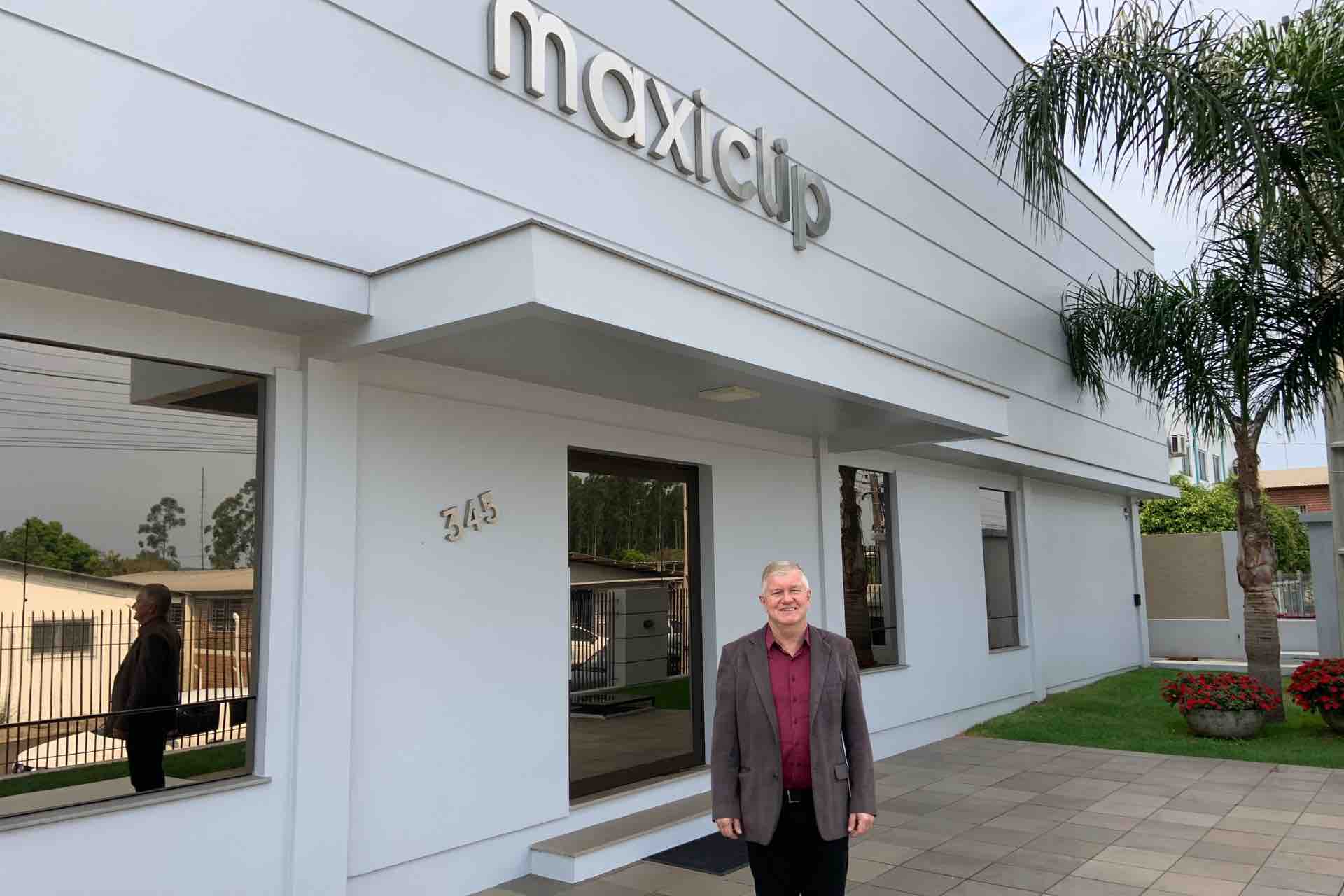 Sobre Nosotros - Maxiclip